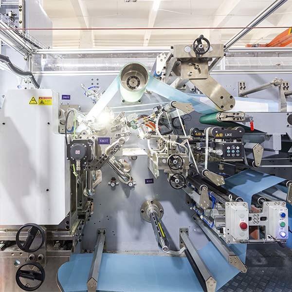 Quality Intelligent Full Servo Underpad Production Line With Professional Factory for sale