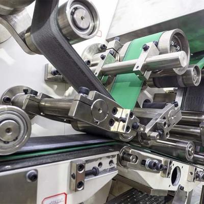 China New Type 1500pcs/min Sanitary Napkin Making Machine Applicable to South America for sale