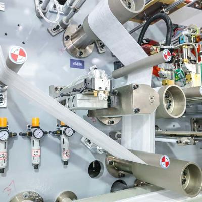 Κίνα Προηγμένη μηχανή παρασκευής πάνες για μωρά 800pcs/min Σταθερή παραγωγή προς πώληση