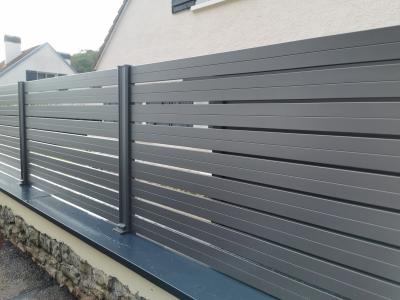 China Flat Noodles 100*16*1.2 mm Aluminium Slat Fencing met poeder gecoate afwerking Te koop