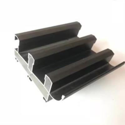 Cina Profili di alluminio anodizzato per porte con rivestimento in polvere RAL in vendita