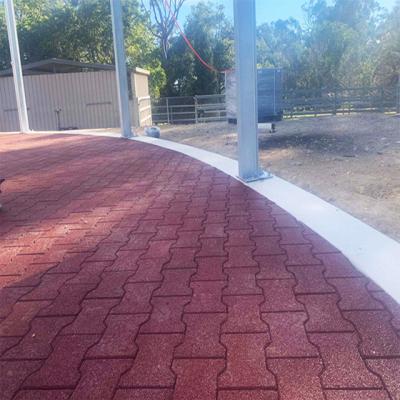 China Favorable price outdoor rubber floor tiles for playground backyard walking way rubber pave for sale