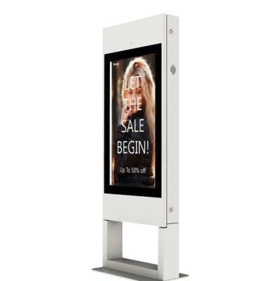 China Openlucht Digitale Signage 42“ Lcd Comité 32-84 3000 Netenhelderheid AC100-240V van Android Te koop