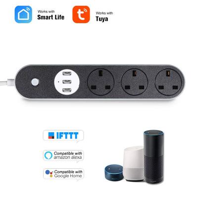 China Enchufe elegante del protector de sobretensiones 2.4GHz Tuya WiFi del ahorro de energía en venta