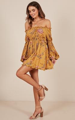 China O verão de Boho imprimiu a mostarda Mini Women Casual Dresses floral à venda