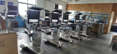 Cina tavolo operatorio elettrico della chirurgia oftalmica 220V con il regolatore del comando manuale in vendita