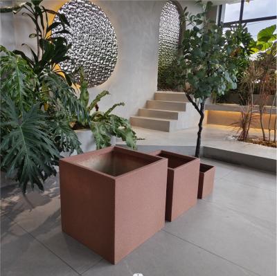 Cina Piantini di fiori in fibra di vetro per giardini in vendita