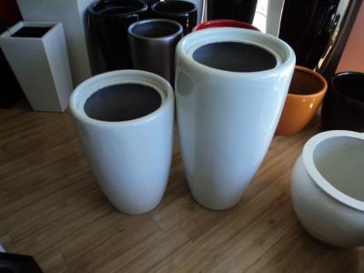 China Aanpasbare glasvezel bloemplanters voor tuinversiering Te koop