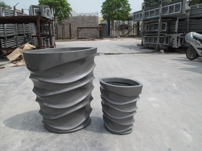 Cina Moderne vasi da fiore in fibra di vetro per la decorazione del giardino domestico all'aperto in vendita