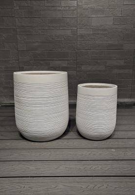 China Plantadores artesanais de argila de fibra para jardins interiores ao ar livre à venda