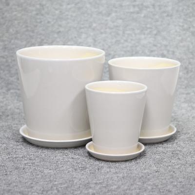 China Adicione um toque de elegância às suas plantas com nossos belos vasos de cerâmica de vários desenhos disponíveis à venda