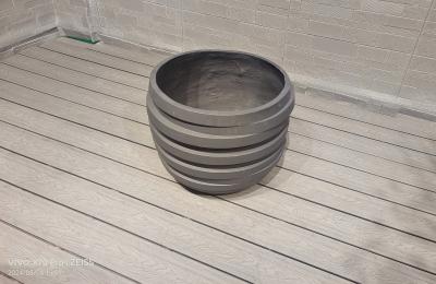 Cina Aggiungi un tocco di raffinatezza al tuo giardino con un moderno piantino in fibra d'argilla impermeabile e ignifuge in vendita