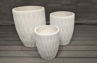 Cina Piantatrice di argilla rinforzata per piante da giardino con superficie liscia e resistente al gelo in vendita