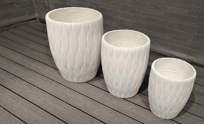 Cina Piantatrice di argilla rinforzata per piante da giardino con superficie liscia e resistente al gelo in vendita