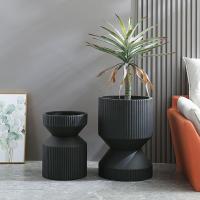 China Quangui Fiber Clay Planter Round D440x390mm Powder Coated Modern Plant Pot for Patio Garden for sale