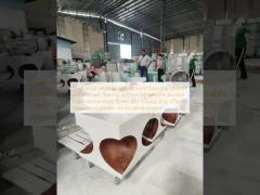 vaso per fiori in fibra di argilla bianco rettangolare con ritagli a forma di cuore leggero resistente a bassa manutenzione vaso per fiori decorazione per ufficio Villa vacanze progetto di giardinaggio