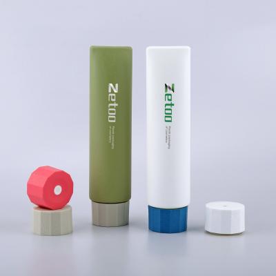 China Green / White Plastic Cosmetic Bottle 120ml Bottles For Skin Care Products for sale