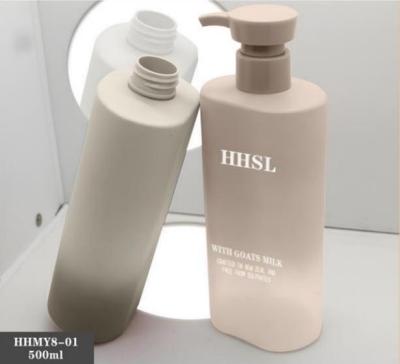 China Customized Plastic Luxury Shampoo Bottles 500ml PE Bottle for sale