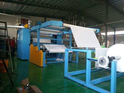 Cina Macchina di laminazione a pellicola di tessuto per abbigliamento protettivo a correzione di deviazione completamente automatica in vendita