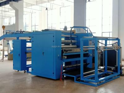 Cina Macchina di laminazione a pellicola di tessuto per abbigliamento protettivo a correzione di deviazione completamente automatica in vendita