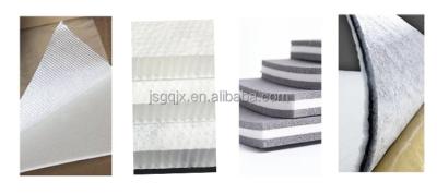 Cina Laminatore automatico a pianta piatta con doppia cinghia in PTFE e zona di riscaldamento/raffreddamento in vendita