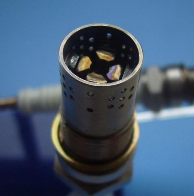 増加する生命jenbacher P3の点火プラグは日本で開発される技術から来る