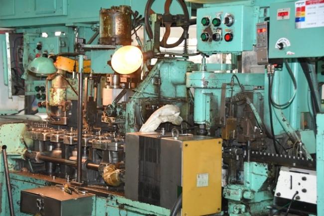 Свеча зажигания S-R6A15 Prechamber соответствуя на ПРИРОДНЫЙ ГАЗ 5 MWM 12453564