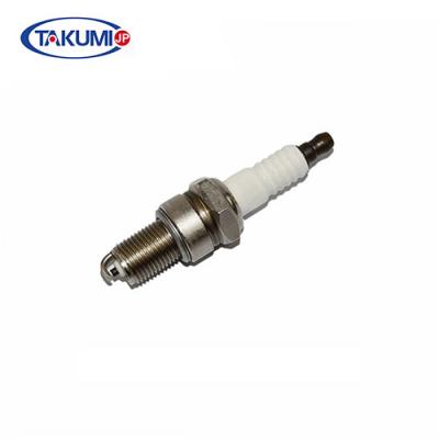 China Las pequeñas bujías de la motocicleta del motor revisten la base con cobre 1.1m m Gap para Denso W20EP/BMW en venta