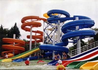 Cina Acquascivoli a spirale per l'acquascivolo di combinazione dell'attrezzatura del parco dell'acqua del centro di villeggiatura in vendita