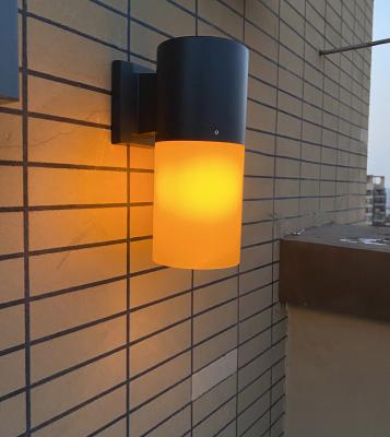 China Flame Decorative Solar Garden Lights Black Design Classic Style for sale