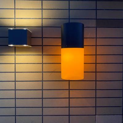 Cina La parete solare esteriore del LED accende resistente UV di IP54 4W per il recinto del portico del patio in vendita