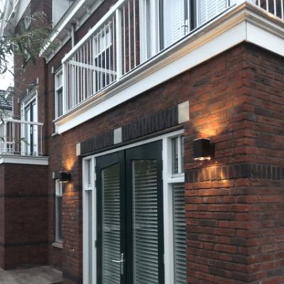 China LED im Freien Solar oben hinunter Wandleuchten rechteckiges IP65 3.2V 1200mAh zu verkaufen