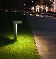 China Black Square Solar Pathway Bollard Light 600mm Aluminum Rustproof 100 Lumens for sale
