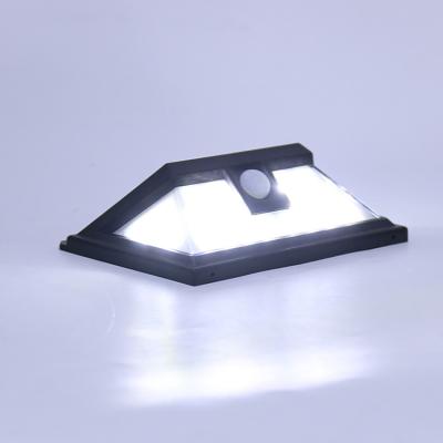 China Alto lumen accionado solar elegante de PIR Security Light 5.5V 0.6W montado en la pared en venta