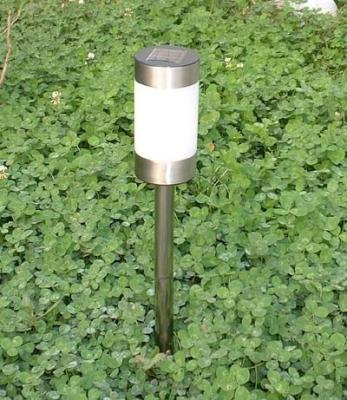 China Stainless Steel Garden Stick Solar Lights IP44 10 Lumens Solar Outdoor Pathway Lighting for sale