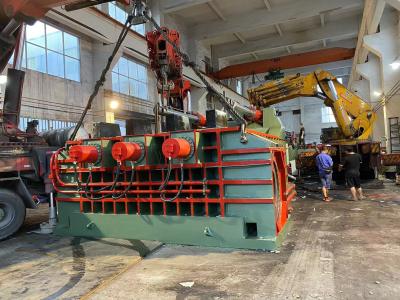 Cina Macchina compattatrice automatica per rottami metallici per acciaio di scarto in vendita