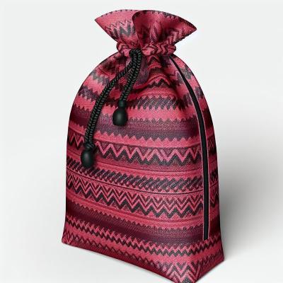 China Erwachsene Geschenktaschen mit Kordelzug und einfarbigem Muster für Damen zu verkaufen