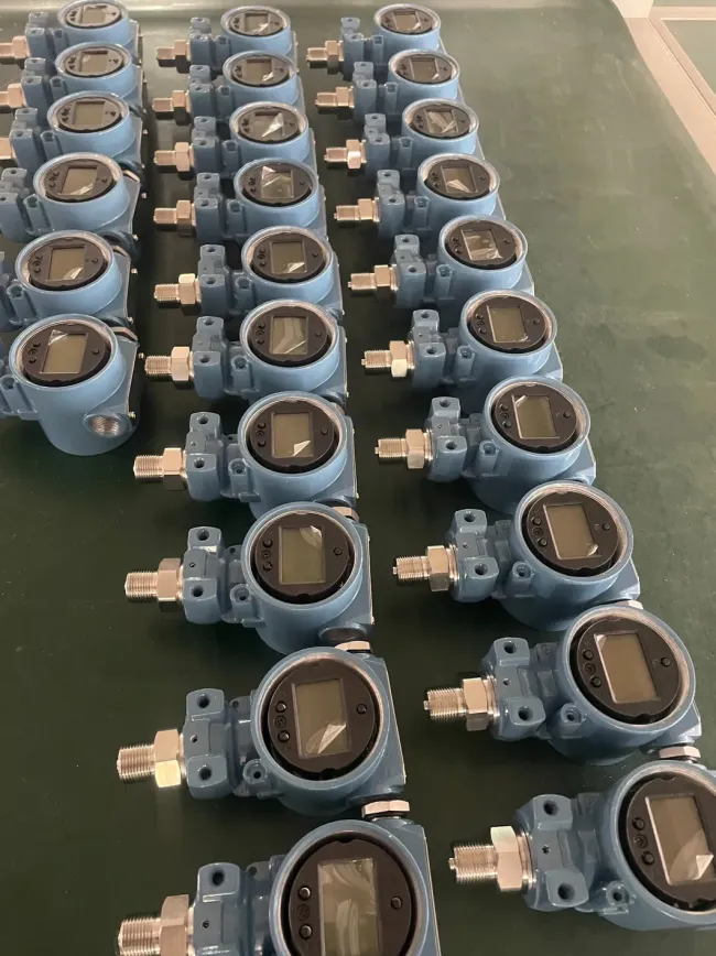 Pressure transmitter connection details