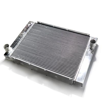 Cina Autobus Parts Cooling System Radiatore del motore 1301-04898 per Higer Bus Anno 2010- in vendita