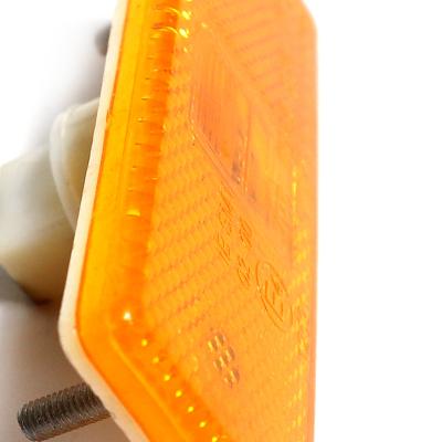 China Luz de marca lateral rectangular de 24V no estándar para autobús King Long Bus en venta