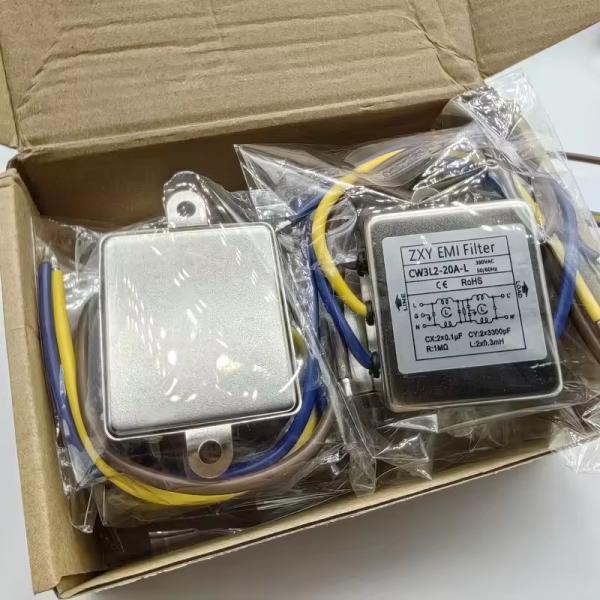 Filtro EMI Fornitore di alimentazione monofase antiinterferenza 115V /250V /380V CW3L2-20A-L CW4L2-20A-S CW4L2-20A-T 50/60HZ