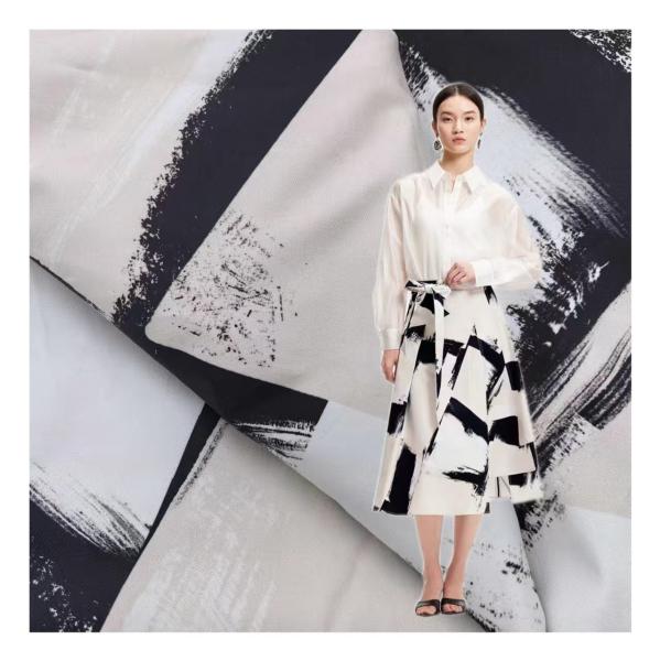 Quality Wholesale Custom Pattern Digital Printed Fabric for Personalized Dresses and for sale