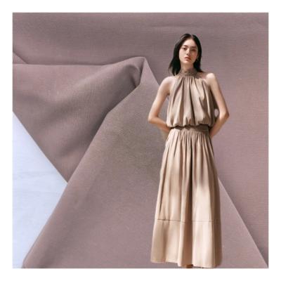 China 130GSM Hot Sale Breathable Smooth Wrinkle-Resistant Fabric for Summer Casual Dresses for sale