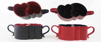 China Interlocking Heart Shape Couple Ceramic Mug Set for sale