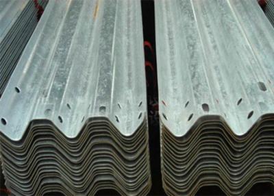 Cina Lo SpA controlla il rotolo della guardavia della strada principale che forma il peso a macchina di pressione 12Mpa 17 T in vendita