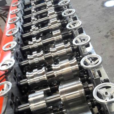 Cina Rotolo del perno del muro a secco di GI che forma macchina, diametro interno 450-550mm del rotolo del perno del metallo precedente in vendita