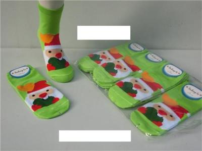 China Lovely cartoon christmas design winter harmless cotton socks for women for sale