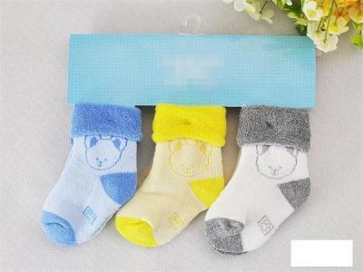China Hot selling fashion knitted terry supersoft AZO-free cotton socks in bear design for baby for sale