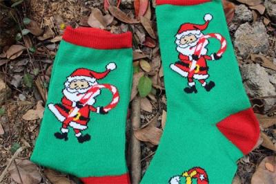 China 2015 Hot selling cute cartoon christmas patterned design eco-friendly cotton dress socks for sale