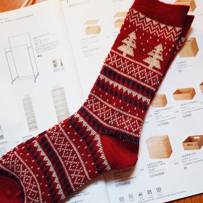 China Promotional classic christmas tree patterned design winter thick pure cotton dress socks for sale
